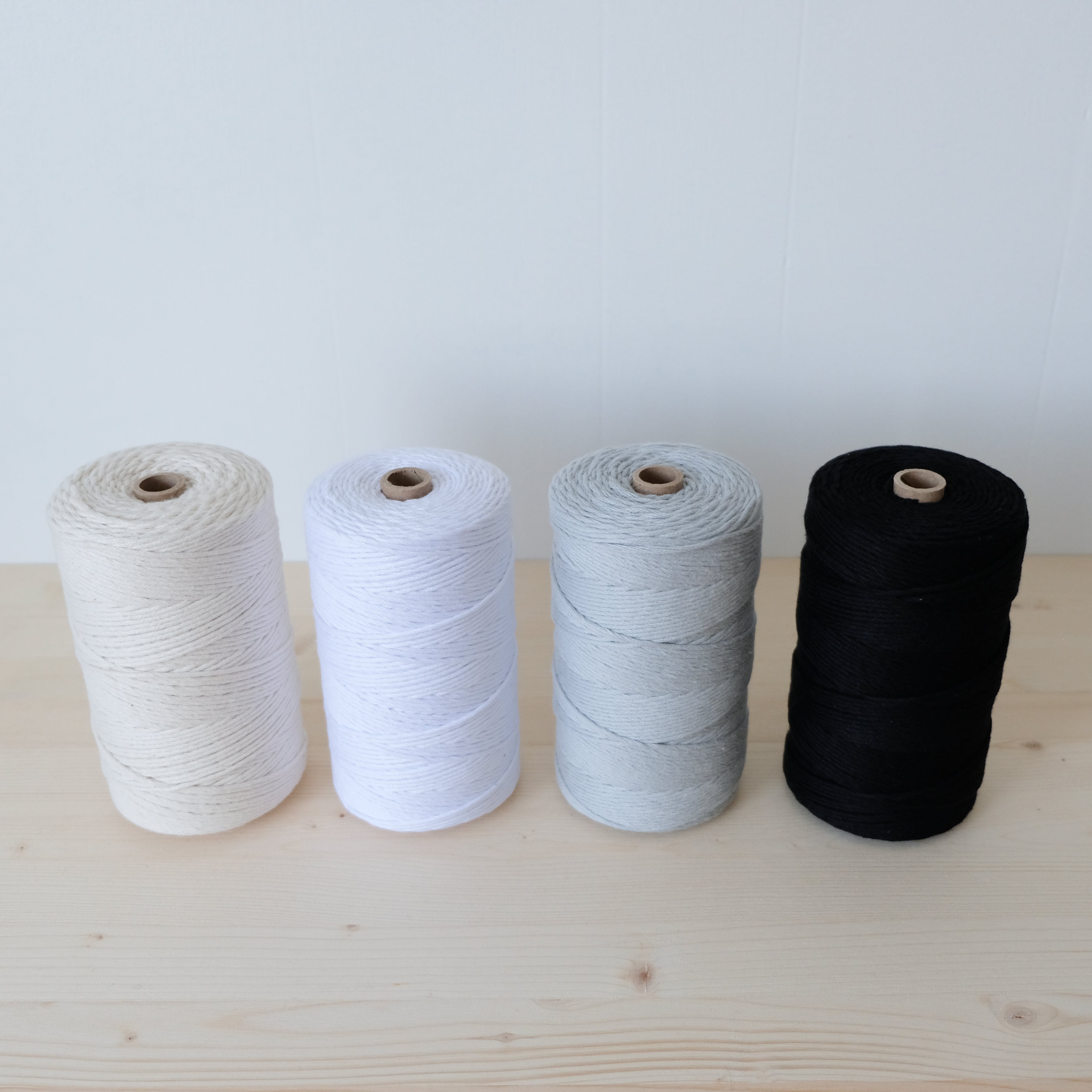 Heavy Weight 16/8 Cotton Weaving Yarn Rugs & Blankets | Loom Studio ...